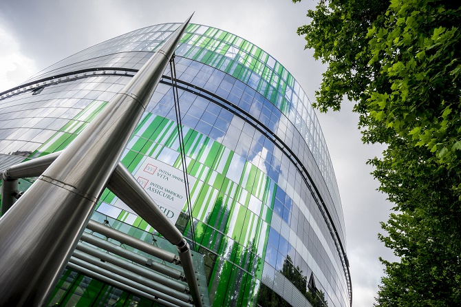 Intesa SanPaolo: dalla divisione insurance asset under management a 145 ...